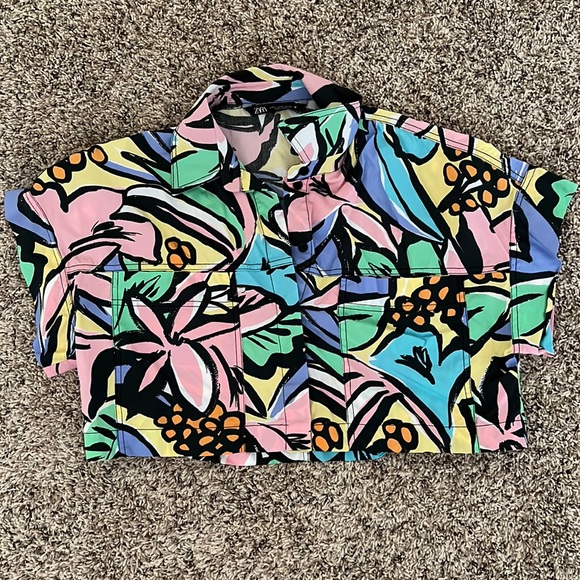 Zara | Tops | Nwot Zara Print Button Crop Top | Poshmark